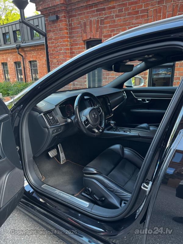 Melns Volvo V90 2018 Tallina, ar dzinēja tilpumu 2.00 L un nobraukumu 186 tūkst. km par 20500 €, foto 8 vietnē AUTOMOTO.COM.LV