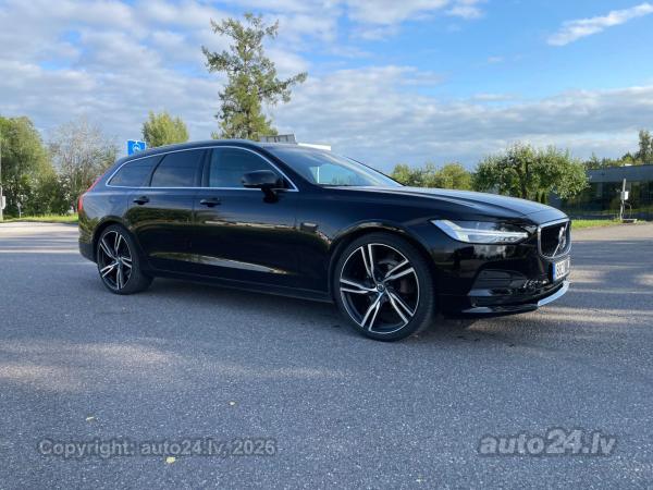 Melns Volvo V90 2018 Tallina, ar dzinēja tilpumu 2.00 L un nobraukumu 187 tūkst. km par 18300 €, foto 4 vietnē AUTOMOTO.COM.LV