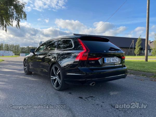 Melns Volvo V90 2018 Tallina, ar dzinēja tilpumu 2.00 L un nobraukumu 187 tūkst. km par 18300 €, foto 9 vietnē AUTOMOTO.COM.LV