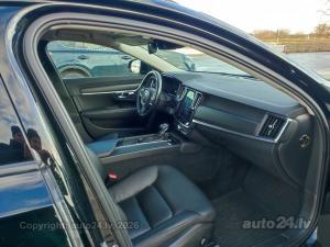 Black Volvo V90 2018 in Tallinn, with an engine capacity of 2.00 L and mileage of 490 thousand km for 11600 €, photo 9 on AUTOMOTO.COM.LV