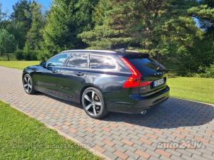 Melns Volvo V90 2018 Tallina, ar dzinēja tilpumu 2.00 L un nobraukumu 213 tūkst. km par 16500 €, foto 4 vietnē AUTOMOTO.COM.LV