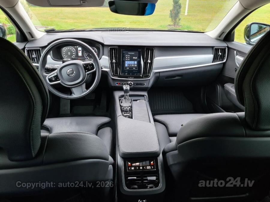 Melns Volvo V90 2018 Tallina, ar dzinēja tilpumu 2.00 L un nobraukumu 213 tūkst. km par 16500 €, foto 12 vietnē AUTOMOTO.COM.LV