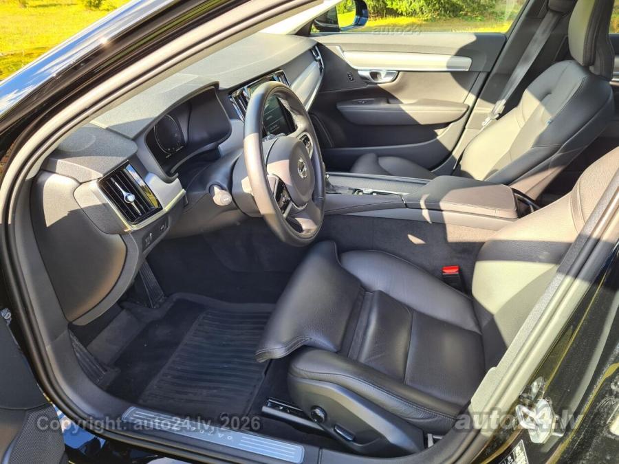 Melns Volvo V90 2018 Tallina, ar dzinēja tilpumu 2.00 L un nobraukumu 213 tūkst. km par 16500 €, foto 13 vietnē AUTOMOTO.COM.LV
