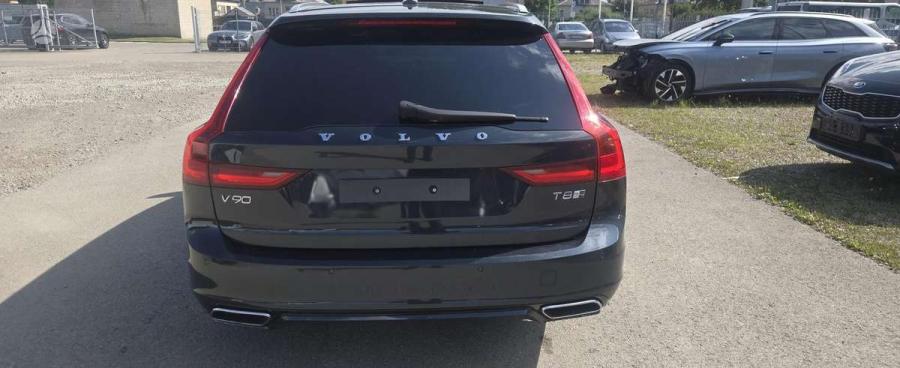 Melns Volvo V90 2018 Šauļi, ar dzinēja tilpumu 1.97 L un nobraukumu 123 tūkst. km par 18900 €, foto 6 vietnē AUTOMOTO.COM.LV
