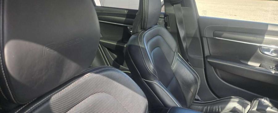 Melns Volvo V90 2018 Šauļi, ar dzinēja tilpumu 1.97 L un nobraukumu 123 tūkst. km par 18900 €, foto 10 vietnē AUTOMOTO.COM.LV