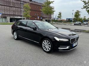 Black Volvo V90 2018 in Klaipeda, with an engine capacity of 2.00 L and mileage of 200 thousand km for 15500 €, photo 3 on AUTOMOTO.COM.LV