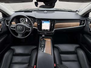 Black Volvo V90 2018 in Klaipeda, with an engine capacity of 2.00 L and mileage of 200 thousand km for 15500 €, photo 17 on AUTOMOTO.COM.LV
