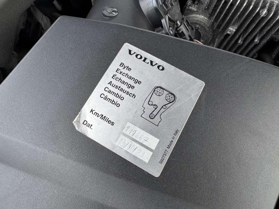 Black Volvo V90 2018 in Klaipeda, with an engine capacity of 2.00 L and mileage of 200 thousand km for 15500 €, photo 48 on AUTOMOTO.COM.LV