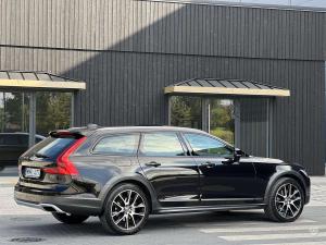 Melns Volvo V90 2018 Šauļi, ar dzinēja tilpumu 1.97 L un nobraukumu 102 tūkst. km par 24990 €, foto 10 vietnē AUTOMOTO.COM.LV