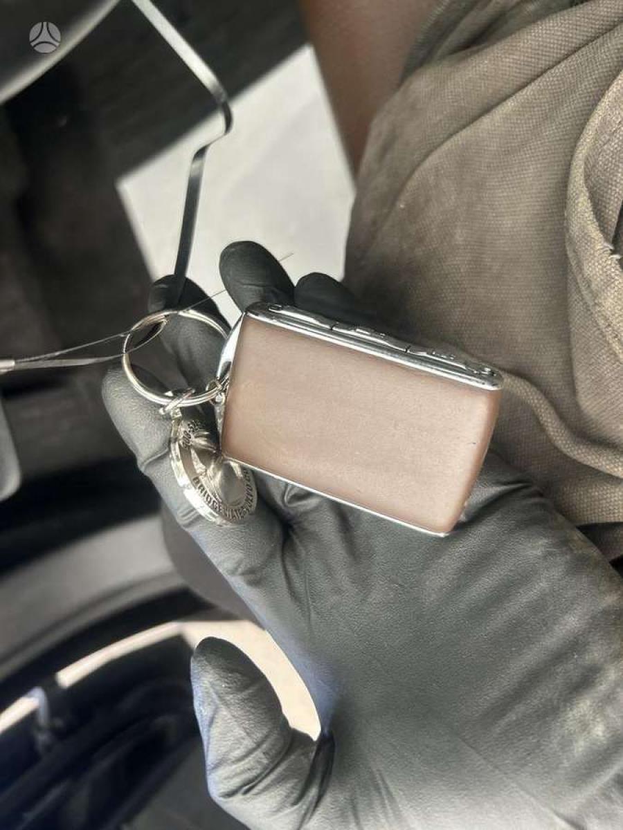 Черный Вольво В90 2018 в Укмерге, объемом двигателя 1.97 л и пробегом 196 тыс. км за 15700 €, фото 12 на AUTOMOTO.COM.LV