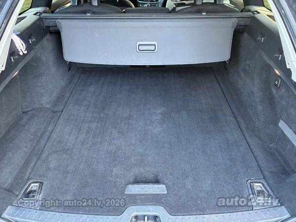 Volvo V90 2018 Tallina vietnē Melns Volvo V90 2018 Tallina, ar dzinēja tilpumu 2.00 L un nobraukumu 159 tūkst. km par 18500 €, foto 11 vietnē AUTOMOTO.COM.LV