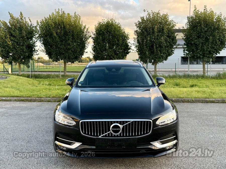 Black Volvo V90 2018 in Tartu, with an engine capacity of 2.00 L and mileage of 109 thousand km for 21500 €, photo 3 on AUTOMOTO.COM.LV