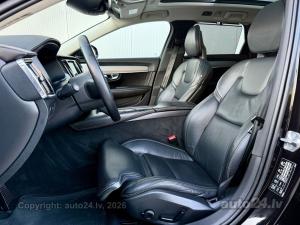 Black Volvo V90 2018 in Tartu, with an engine capacity of 2.00 L and mileage of 109 thousand km for 21500 €, photo 12 on AUTOMOTO.COM.LV