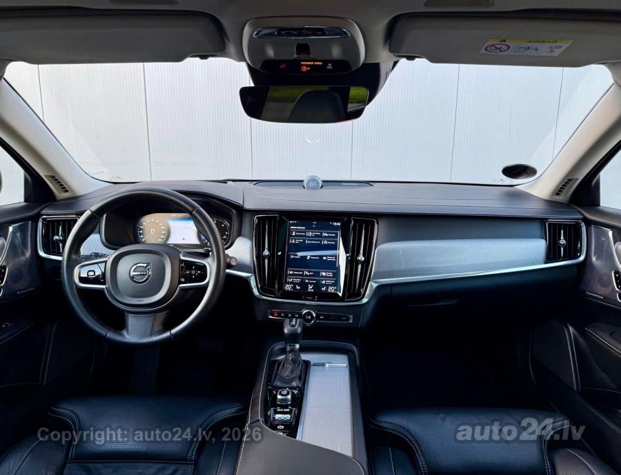 Black Volvo V90 2018 in Tartu, with an engine capacity of 2.00 L and mileage of 109 thousand km for 21500 €, photo 18 on AUTOMOTO.COM.LV