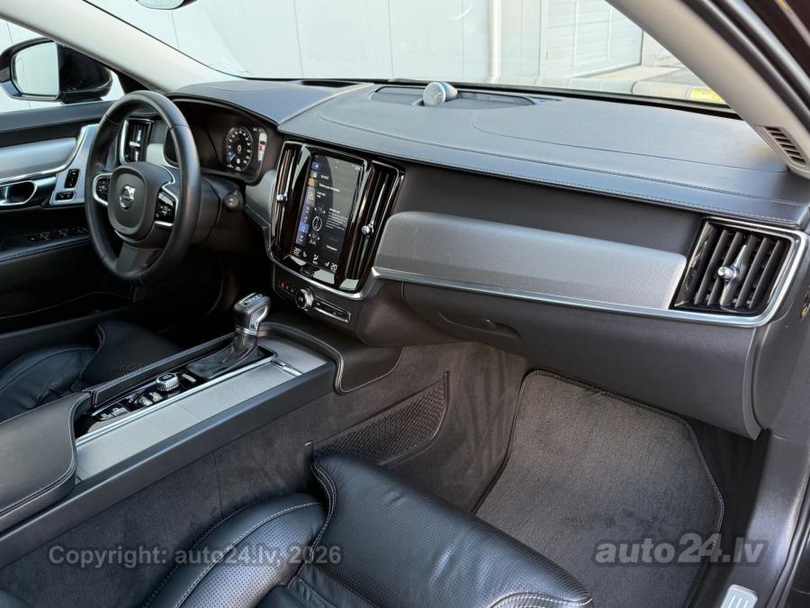 Black Volvo V90 2018 in Tartu, with an engine capacity of 2.00 L and mileage of 109 thousand km for 21500 €, photo 19 on AUTOMOTO.COM.LV