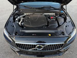 Black Volvo V90 2018 in Tartu, with an engine capacity of 2.00 L and mileage of 109 thousand km for 21500 €, photo 31 on AUTOMOTO.COM.LV