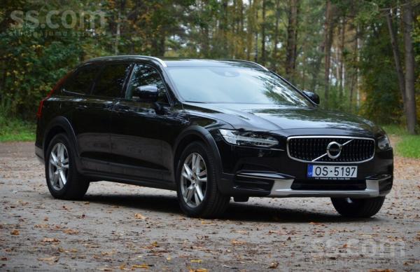 Melns Volvo V90 2018 Rīga, ar dzinēja tilpumu 2.00 L un nobraukumu 210 tūkst. km par 17390 €, foto 1 vietnē AUTOMOTO.COM.LV