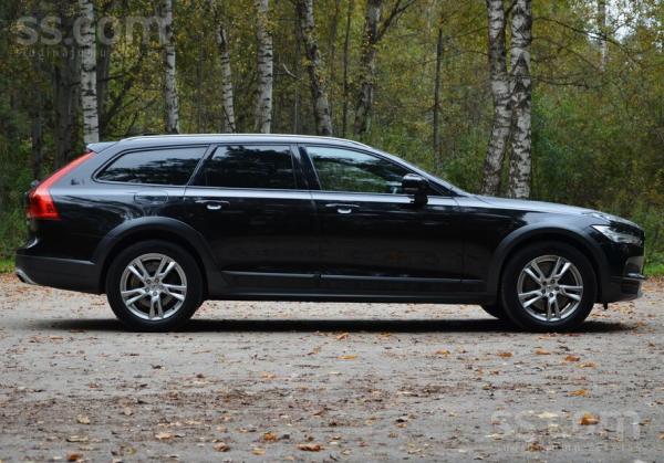 Melns Volvo V90 2018 Rīga, ar dzinēja tilpumu 2.00 L un nobraukumu 210 tūkst. km par 17390 €, foto 11 vietnē AUTOMOTO.COM.LV