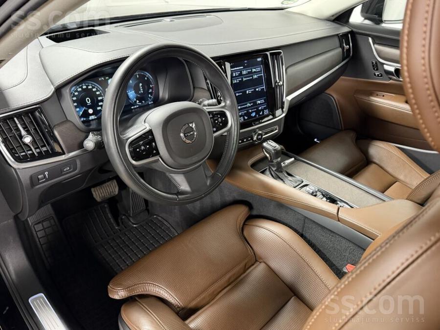 Melns Volvo V90 2018 Jūrmala, ar dzinēja tilpumu 2.00 L un nobraukumu 263 tūkst. km par 19750 €, foto 15 vietnē AUTOMOTO.COM.LV