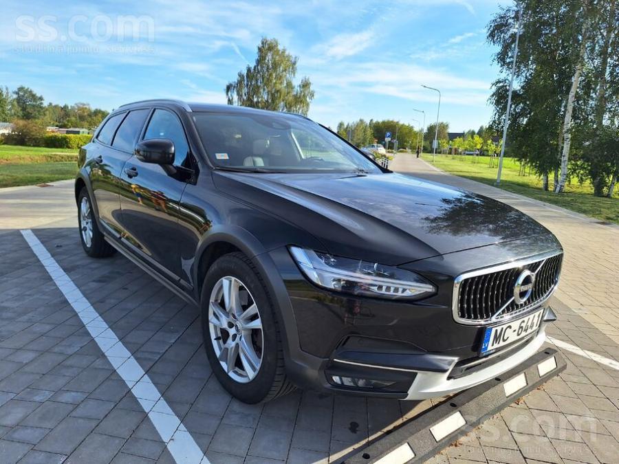 Melns Volvo V90 2019 Rīga, ar dzinēja tilpumu 2.00 L un nobraukumu 185 tūkst. km par 20000 €, foto 1 vietnē AUTOMOTO.COM.LV