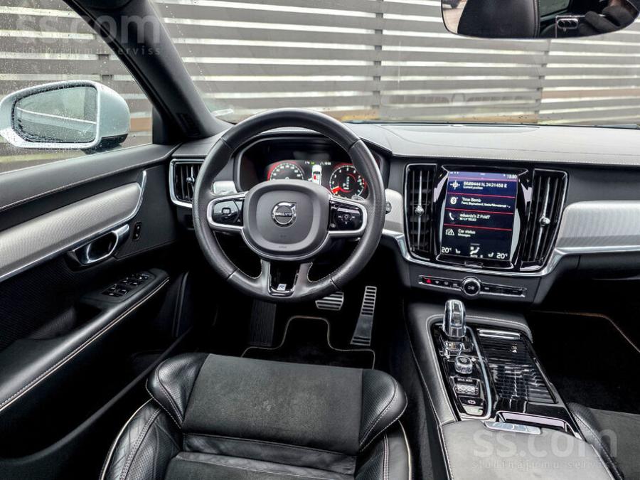 Melns Volvo V90 2019 Rīga, ar dzinēja tilpumu 2.00 L un nobraukumu 110 tūkst. km par 22950 €, foto 5 vietnē AUTOMOTO.COM.LV