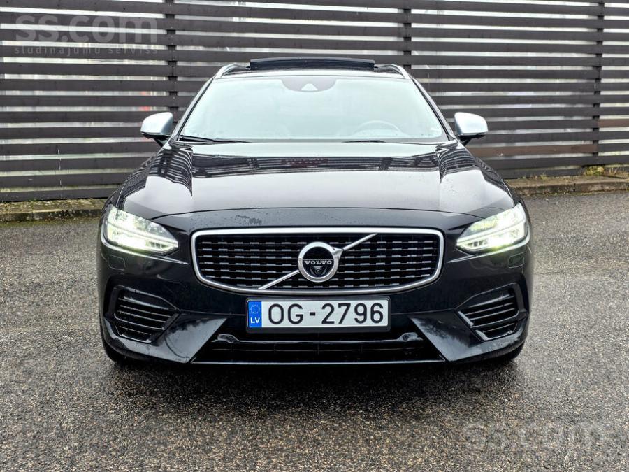Melns Volvo V90 2019 Rīga, ar dzinēja tilpumu 2.00 L un nobraukumu 110 tūkst. km par 22950 €, foto 18 vietnē AUTOMOTO.COM.LV