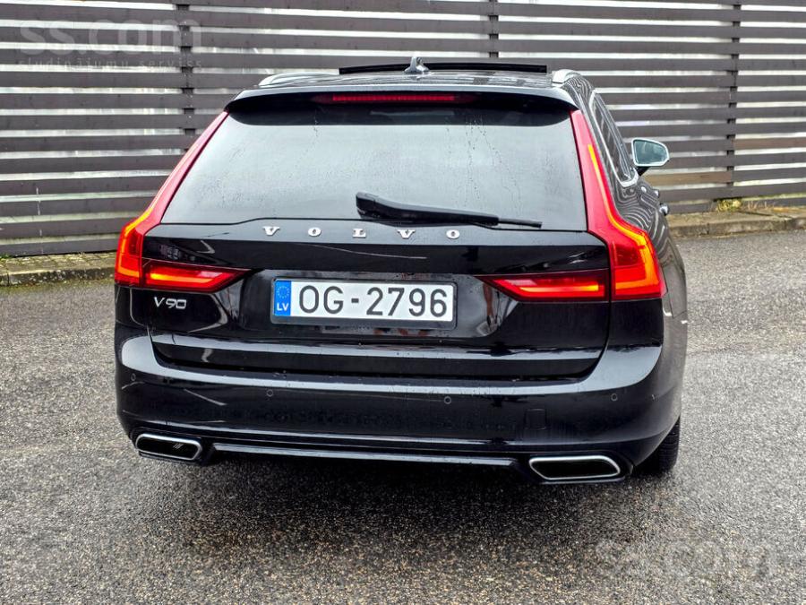 Melns Volvo V90 2019 Rīga, ar dzinēja tilpumu 2.00 L un nobraukumu 110 tūkst. km par 22950 €, foto 19 vietnē AUTOMOTO.COM.LV