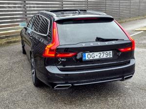 Melns Volvo V90 2019 Rīga, ar dzinēja tilpumu 2.00 L un nobraukumu 110 tūkst. km par 22950 €, foto 20 vietnē AUTOMOTO.COM.LV