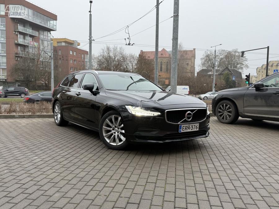 Melns Volvo V90 2019 Viļņa, ar dzinēja tilpumu 2.00 L un nobraukumu 373 tūkst. km par 12500 €, foto 2 vietnē AUTOMOTO.COM.LV