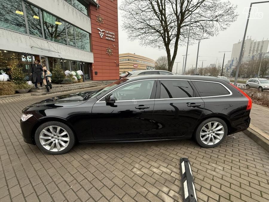 Melns Volvo V90 2019 Viļņa, ar dzinēja tilpumu 2.00 L un nobraukumu 373 tūkst. km par 12500 €, foto 5 vietnē AUTOMOTO.COM.LV
