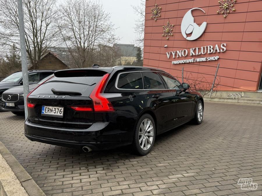 Melns Volvo V90 2019 Viļņa, ar dzinēja tilpumu 2.00 L un nobraukumu 373 tūkst. km par 12500 €, foto 7 vietnē AUTOMOTO.COM.LV