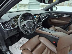 Black Volvo V90 2019 in Panevezys, with an engine capacity of 1.97 L and mileage of 533 thousand km for 10900 €, photo 11 on AUTOMOTO.COM.LV