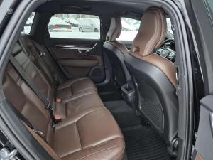 Black Volvo V90 2019 in Panevezys, with an engine capacity of 1.97 L and mileage of 533 thousand km for 10900 €, photo 24 on AUTOMOTO.COM.LV