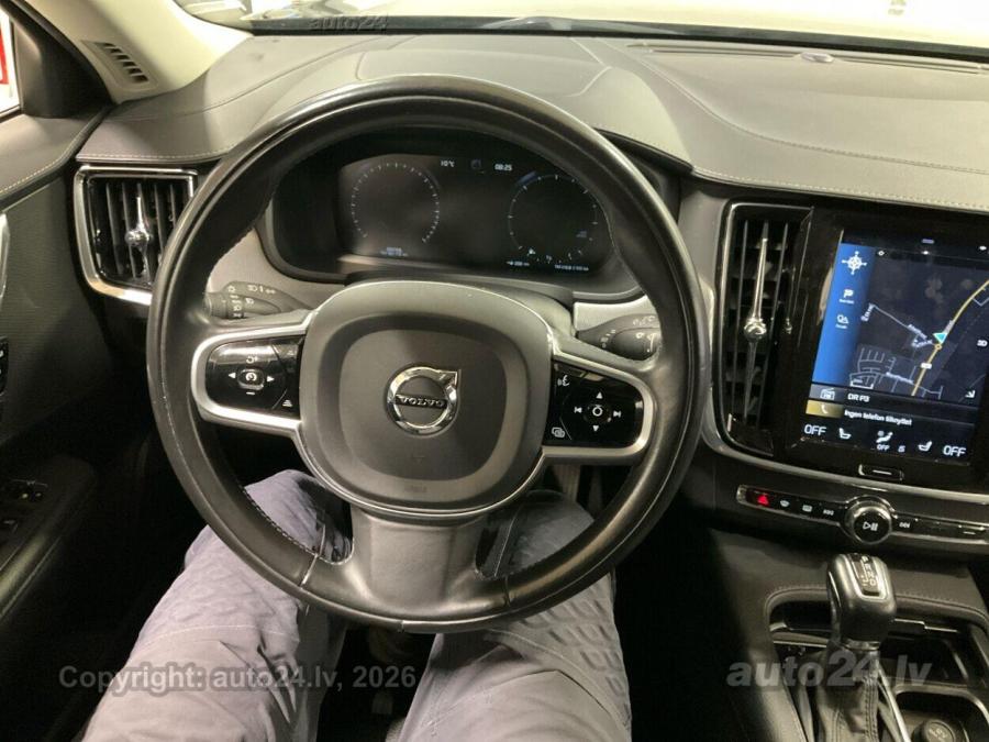 Melns Volvo V90 2019 Tartu, ar dzinēja tilpumu 2.00 L un nobraukumu 201 tūkst. km par 16900 €, foto 6 vietnē AUTOMOTO.COM.LV