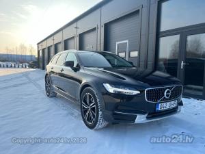 Melns Volvo V90 2019 Tallina, ar dzinēja tilpumu 2.00 L un nobraukumu 153 tūkst. km par 22800 €, foto 4 vietnē AUTOMOTO.COM.LV