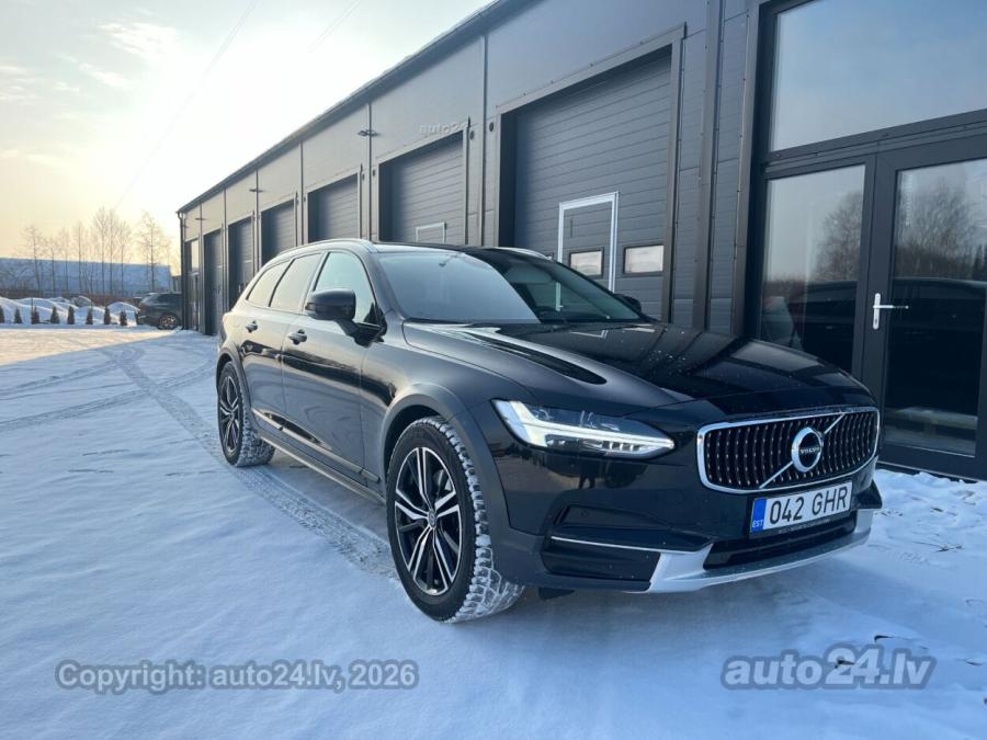 Melns Volvo V90 2019 Tallina, ar dzinēja tilpumu 2.00 L un nobraukumu 153 tūkst. km par 22800 €, foto 4 vietnē AUTOMOTO.COM.LV