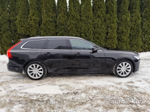 Black Volvo V90 2019 in Paide, with an engine capacity of 2.00 L and mileage of 233 thousand km for 15990 €, photo 8 on AUTOMOTO.COM.LV