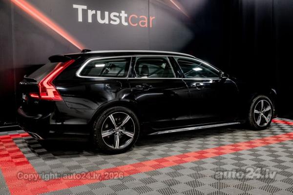 Melns Volvo V90 2019 Pērnava, ar dzinēja tilpumu 2.00 L un nobraukumu 215 tūkst. km par 16900 €, foto 7 vietnē AUTOMOTO.COM.LV