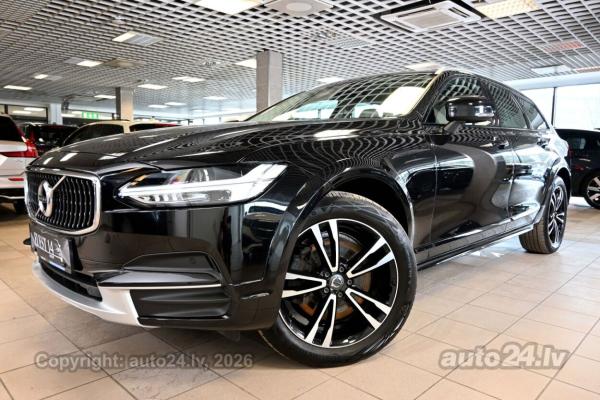 Black Volvo V90 2019 in Tallinn, with an engine capacity of 2.00 L and mileage of 139 thousand km for 29900 €, photo 4 on AUTOMOTO.COM.LV