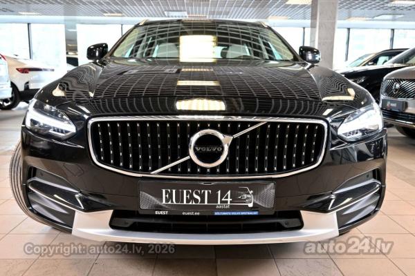 Black Volvo V90 2019 in Tallinn, with an engine capacity of 2.00 L and mileage of 139 thousand km for 29900 €, photo 5 on AUTOMOTO.COM.LV