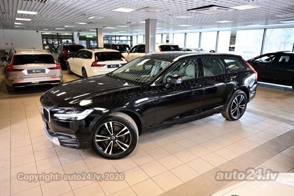 Black Volvo V90 2019 in Tallinn, with an engine capacity of 2.00 L and mileage of 139 thousand km for 29900 €, photo 6 on AUTOMOTO.COM.LV