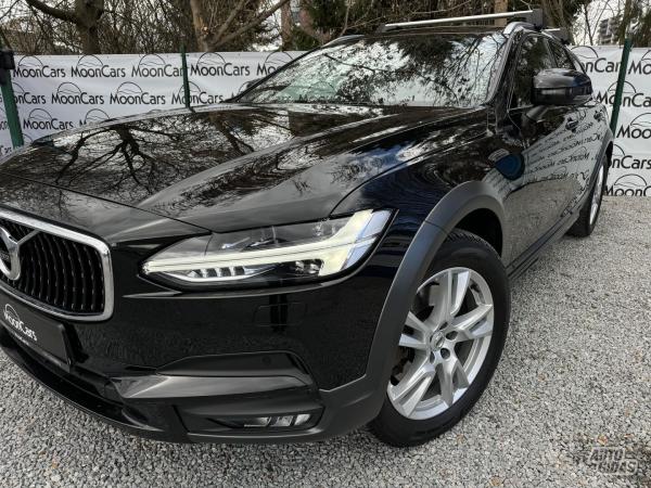 Black Volvo V90 2019 in Vilnius, with an engine capacity of 2.00 L and mileage of 199 thousand km for 21000 €, photo 3 on AUTOMOTO.COM.LV