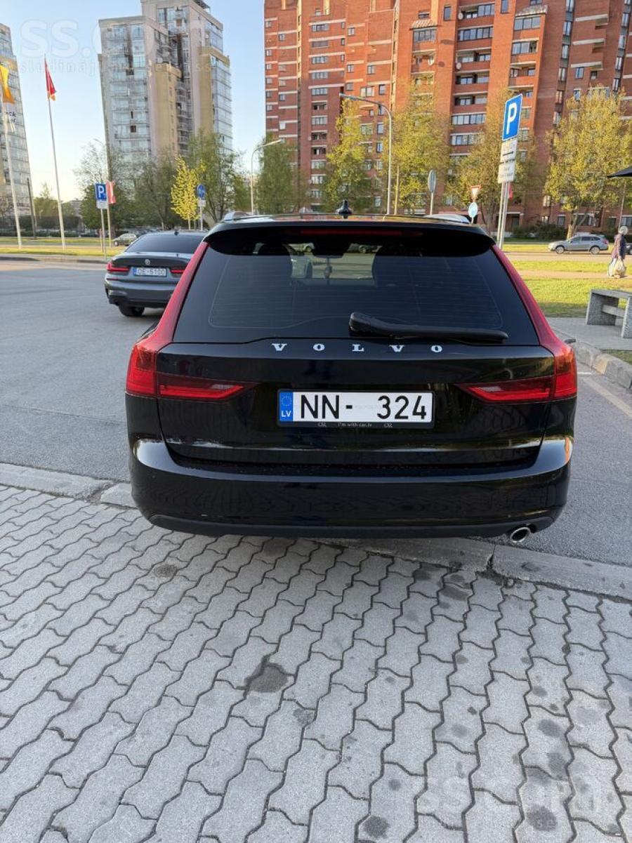 Melns Volvo V90 2019 Rīga, ar dzinēja tilpumu 2.00 L un nobraukumu 260 tūkst. km par 15000 €, foto 9 vietnē AUTOMOTO.COM.LV