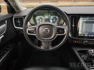 Melns Volvo V90 2019 Ogre, ar dzinēja tilpumu 2.00 L un nobraukumu 270 tūkst. km par 13400 €, foto 18 vietnē AUTOMOTO.COM.LV