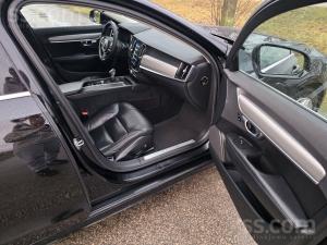 Melns Volvo V90 2019 Ogre, ar dzinēja tilpumu 2.00 L un nobraukumu 270 tūkst. km par 13400 €, foto 21 vietnē AUTOMOTO.COM.LV