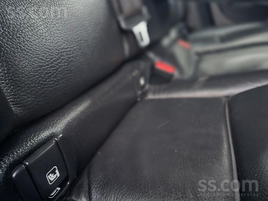 Melns Volvo V90 2019 Ogre, ar dzinēja tilpumu 2.00 L un nobraukumu 270 tūkst. km par 13400 €, foto 24 vietnē AUTOMOTO.COM.LV