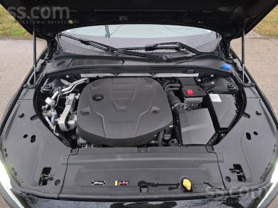Melns Volvo V90 2019 Ogre, ar dzinēja tilpumu 2.00 L un nobraukumu 270 tūkst. km par 13400 €, foto 31 vietnē AUTOMOTO.COM.LV