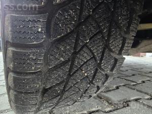 Melns Volvo V90 2019 Ogre, ar dzinēja tilpumu 2.00 L un nobraukumu 270 tūkst. km par 13400 €, foto 32 vietnē AUTOMOTO.COM.LV