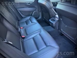 Melns Volvo V90 2019 Rīga, ar dzinēja tilpumu 2.00 L un nobraukumu 230 tūkst. km par 17500 €, foto 14 vietnē AUTOMOTO.COM.LV