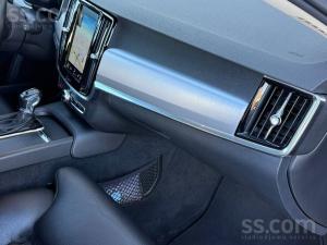 Melns Volvo V90 2019 Rīga, ar dzinēja tilpumu 2.00 L un nobraukumu 230 tūkst. km par 17500 €, foto 15 vietnē AUTOMOTO.COM.LV